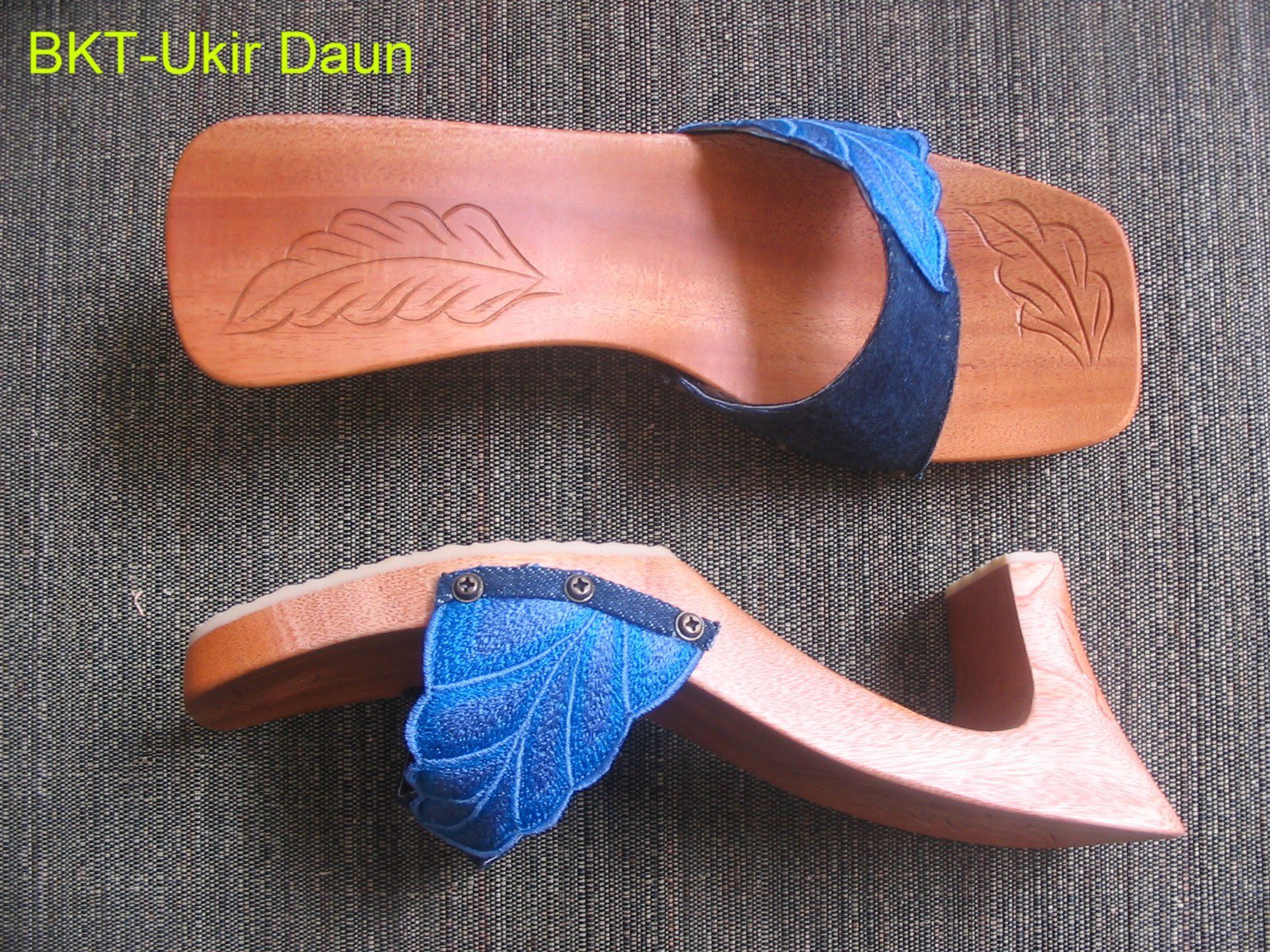 Kelom Geulis Leaf Carving Kelom Geulis Leaf Carving